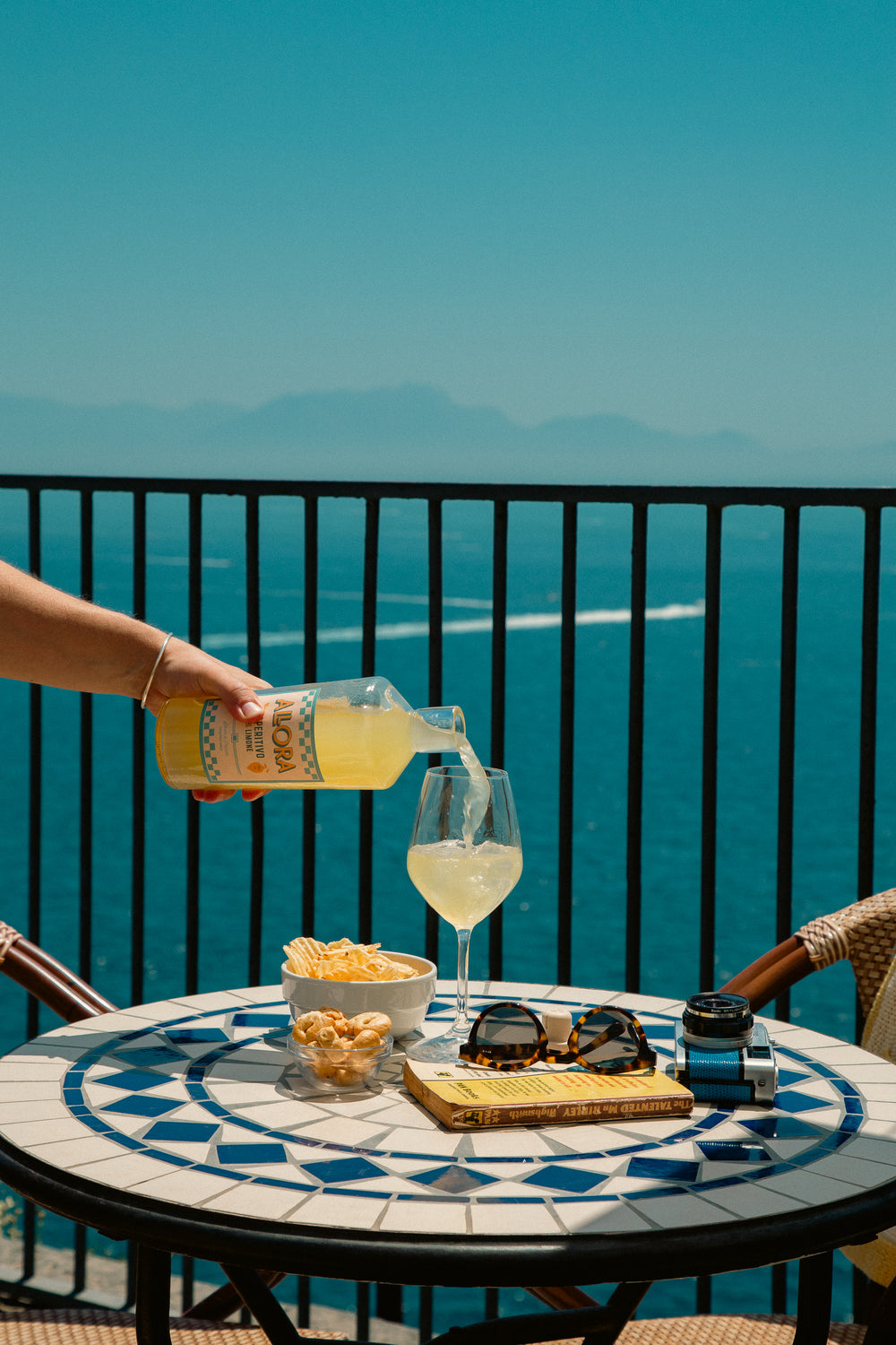 Allora Aperitivo al Limone 70cl (17% ABV)